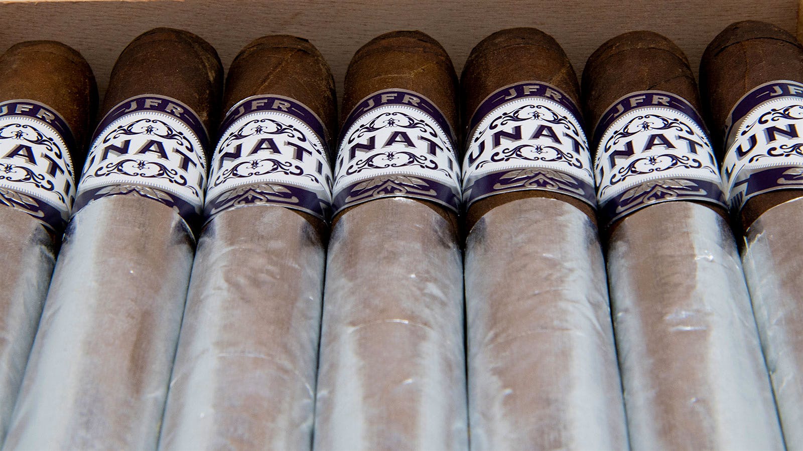 Aganorsa Leaf To Debut Massive New Sizes, Sampler Pack For TPE | Cigar ...