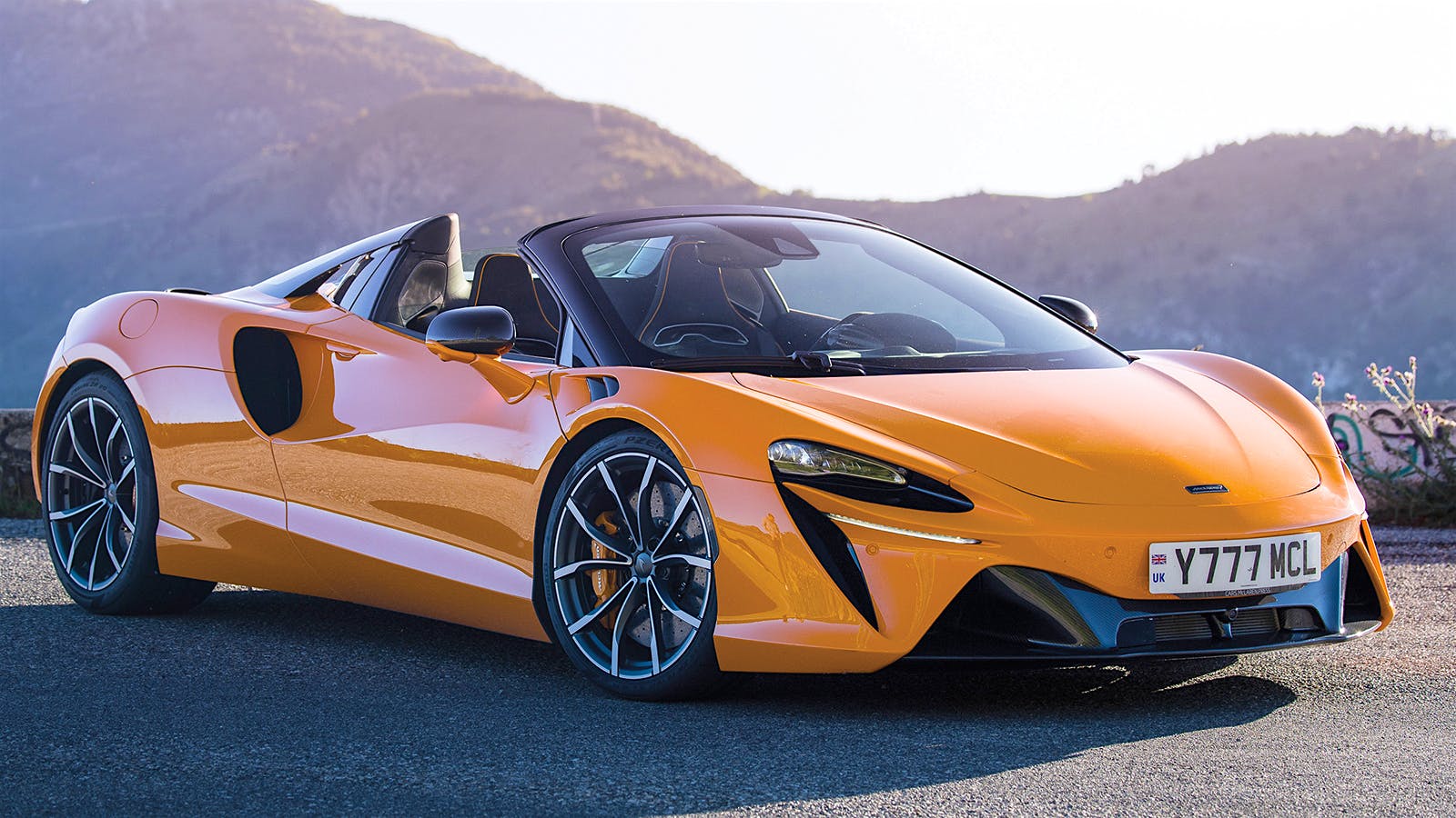 McLaren Artura Spider | Cigar Aficionado