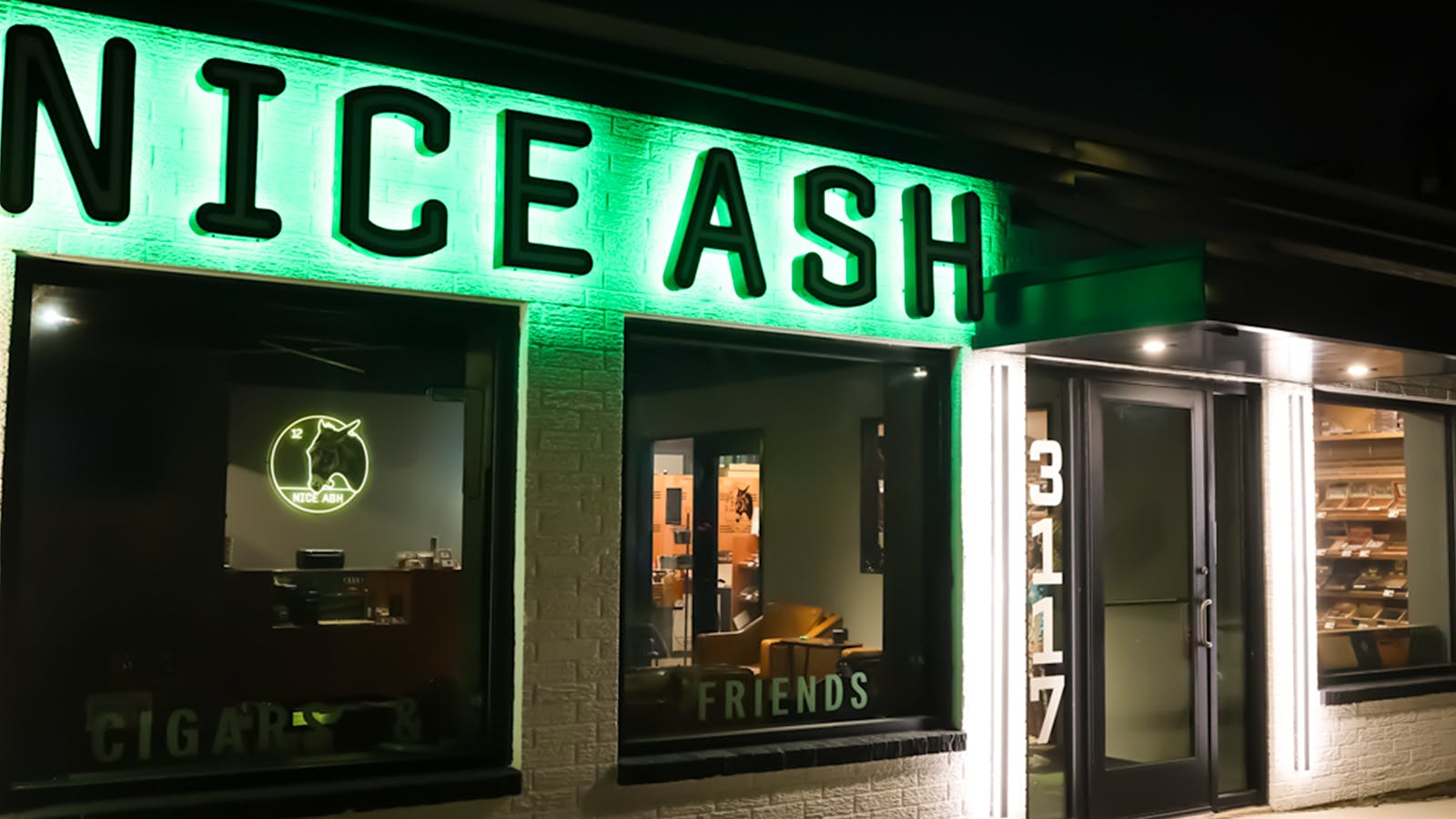 Nice Ash, Houston, Texas | Cigar Aficionado