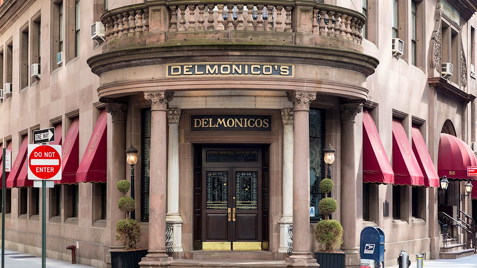 Turning Tables: Delmonico's Debuts 180th-Anniversary Menu with Star Chefs