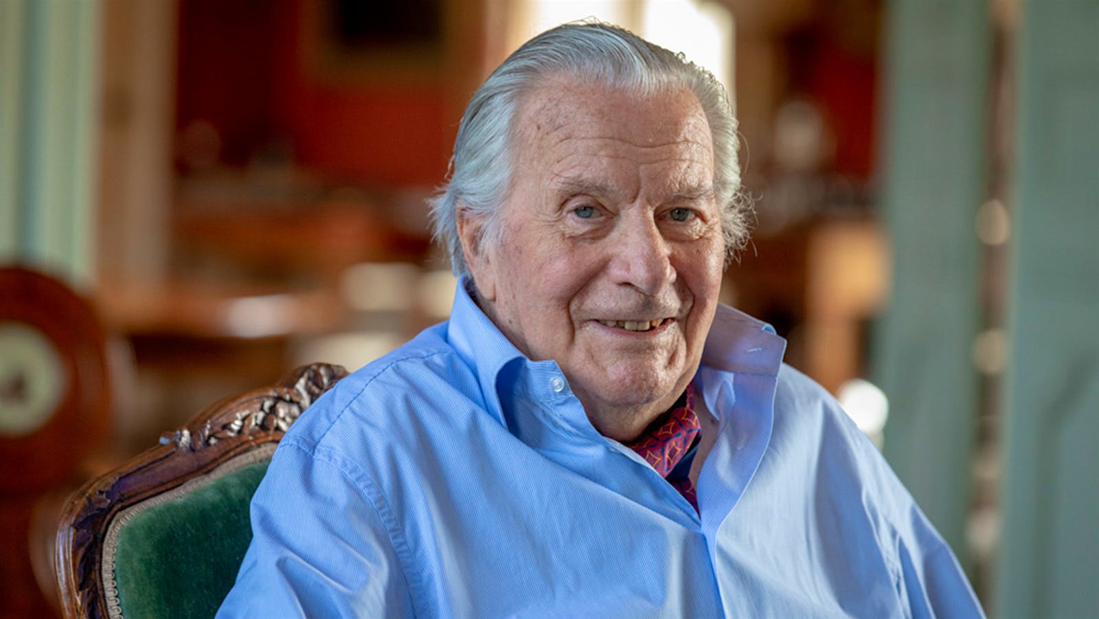 Anthony Barton, Legendary Bordeaux Winery Owner, Dies at 91